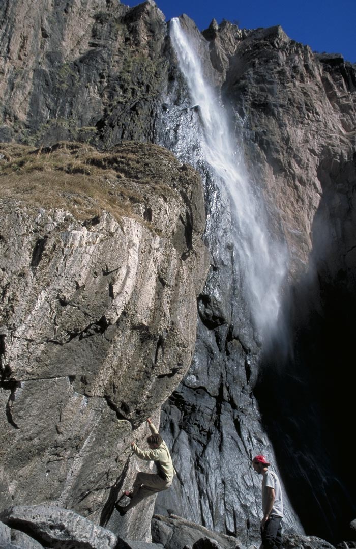 Learn the Essential Climbing Knots - Climbing