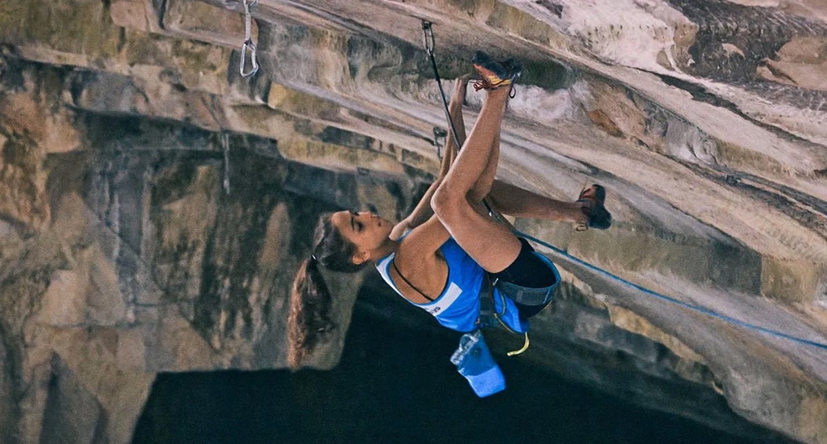 Video: Laura Rogora Climbs Pure Dreaming, Her First 5.15 - Climbing