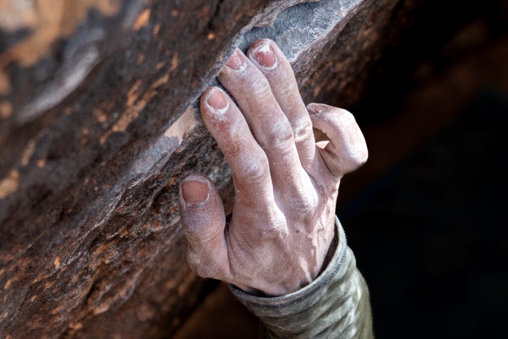 How to Get Stronger Fingers For Climbing? Hangboard Ladders